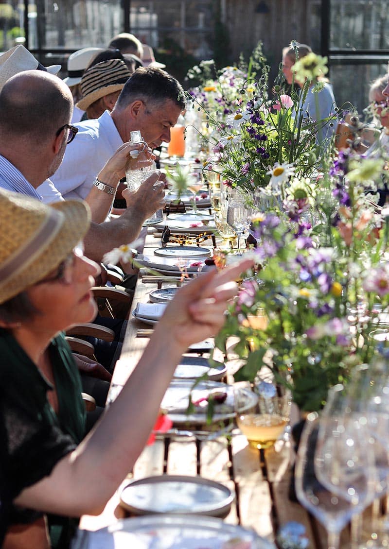 24. juni 2020 Rabarbergaarden: holistisk landbrug og restaurant ...